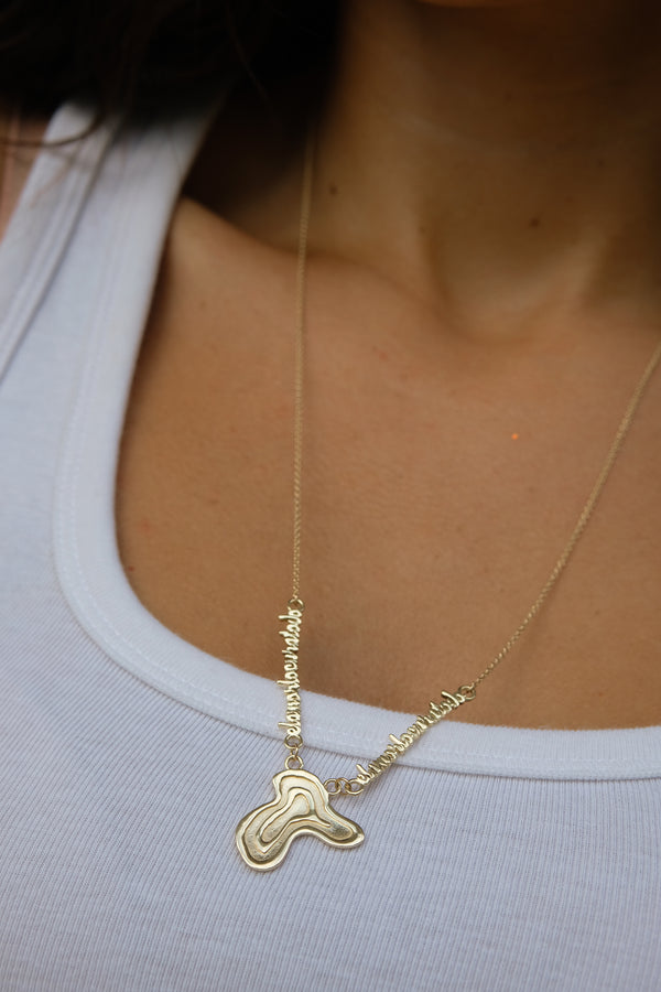 El Amor Lo Cura Todo Necklace - MUNS